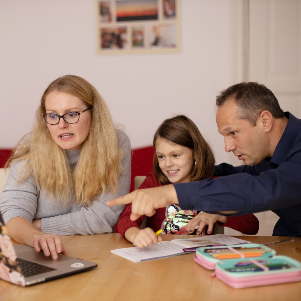 Cybersafety for the family workshop with gotec! and Constructor Group ...