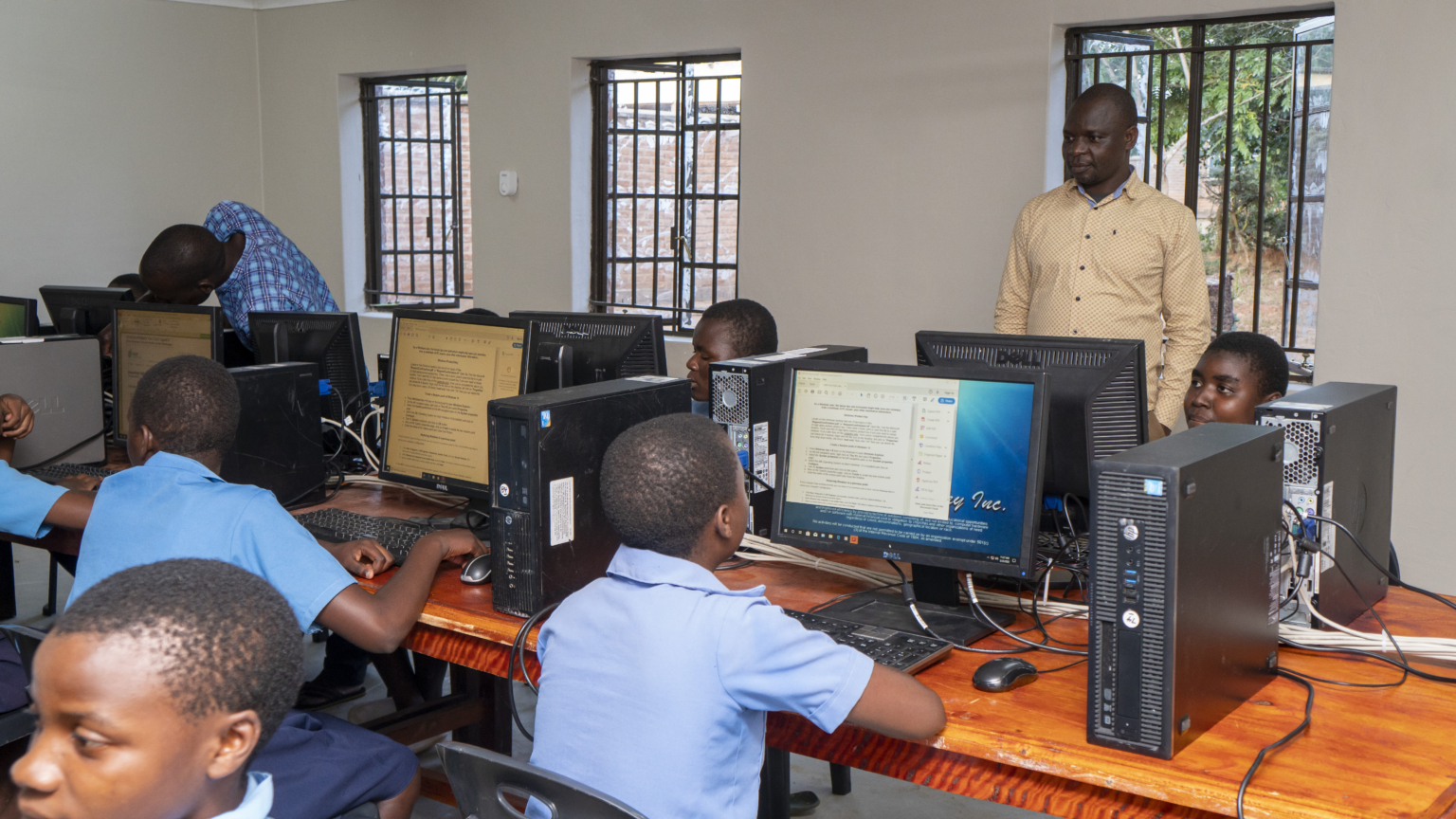 Unlocking new horizons for 400 children with a new computer classroom ...